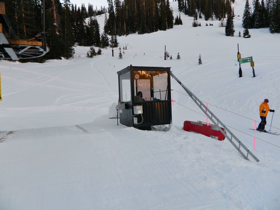 Télésiège fixe 2 places (TSF2) Molly Hogan - www.remontees-mecaniques.net